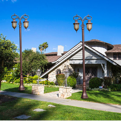 European style decorative vintage courtyard garden outdoor pole mounted luminaire led yard lamp supplier