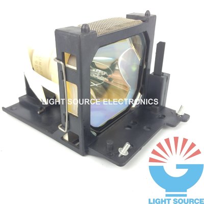 DT00331 Module  Lamp For Hitachi Projector CP-HS2000 CP-X320 CP-S310W  CP-X320W