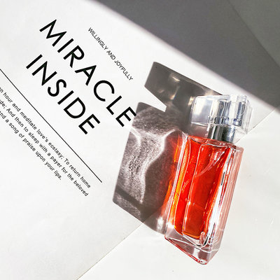 Luxury Fashion Clear Crystal Glass Perfume Cap Free Design