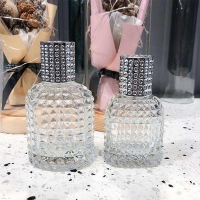 Custom Fashion Classic Transparent Perfume Bottle Logo Custom Free Sample
