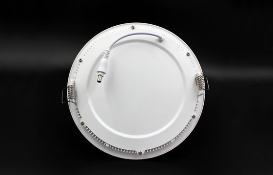 China SMD 2835 Cool White Flat LED Ceiling Panel Light 18w , Office / Hotels Different Size 82LM / W supplier
