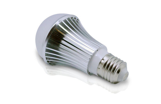 China Aluminium 9w led bulb e27 supplier