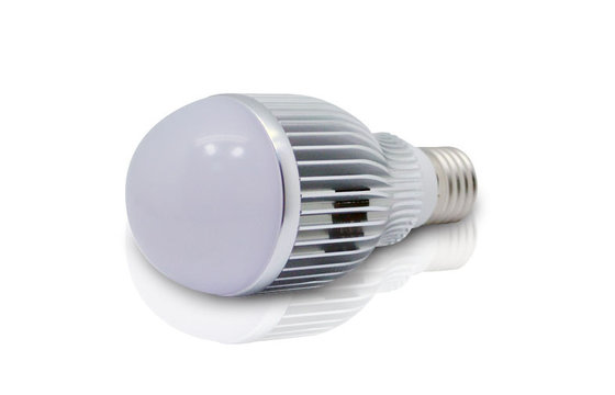 Indoor SMD5630 E27 / B22 LED Bulbs Lighting Dimmable with  Ceramic Housing supplier