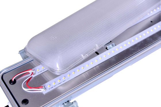 CE / RoHS UL DLC Explosion-proof LED Lighting 50W 4 Foot IP65