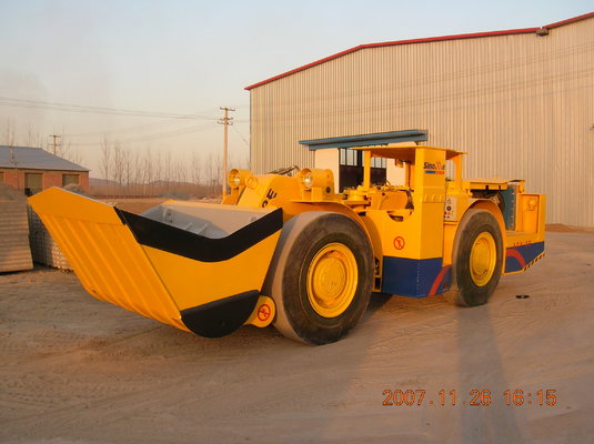 Full Hydraulic Two Line Mechanism Braking system Diesel LHD Machine For Tunneling Projects