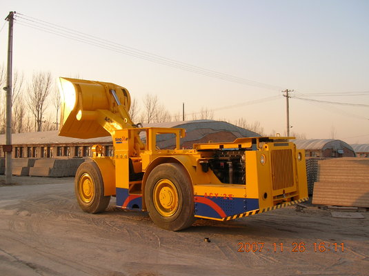 Load Haul Dump Loader Diesel LHD Machine For Underground Mining