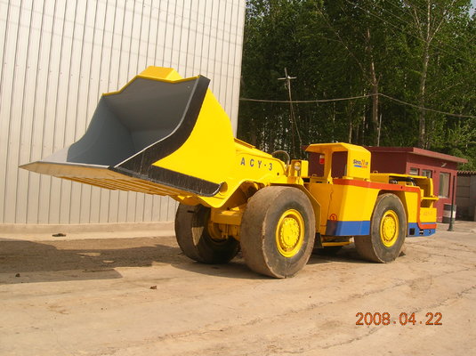 LHD Mining Equipment Vehicles , load haul dumper with dry platinum exhaust cleaner