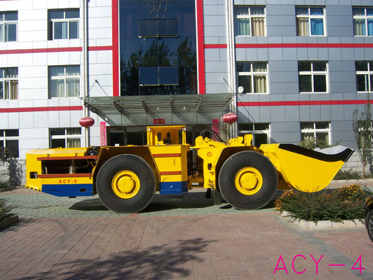 Diesel LHD Machine In Underground Mine Equipped Hand Operated Valve Controls Steering