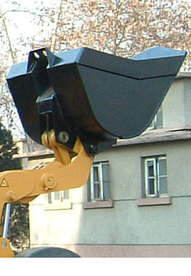 1.5m³ underground mining equipments Rock Breaker +/-38° Turning angle