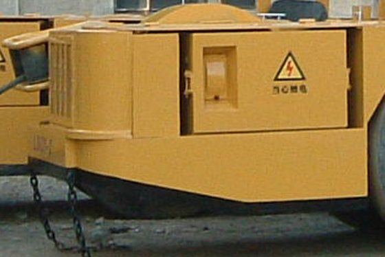 Electric LHD Mining Equipment / Rock Breaker Machine for transporting ore