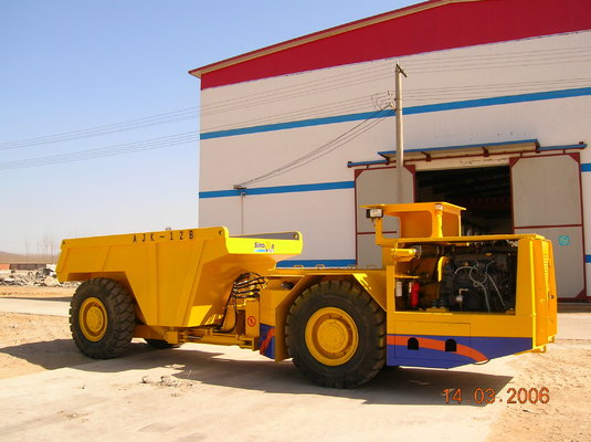6.0 cubic meter Load Haul Dump Mining Utility Vehicles +/-40° Turning angle