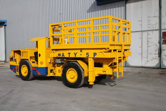 Underground Mining Vehicles +/-42° Turning angle With scissor lifting platform