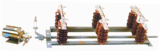 12KV 3 Phase Air Break Switch Disconnector For Outdoor Porcelain Material