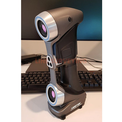 Creaform HandySCAN 700 Scanner