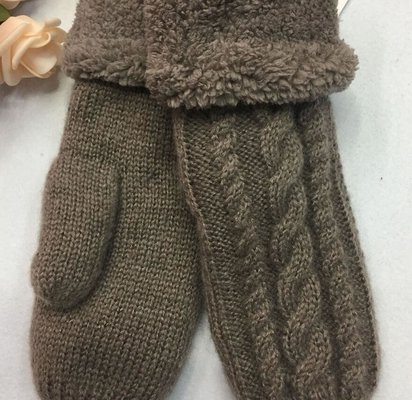 knitted gloves , Acrilic gloves , winter gloves , winter mittens supplier