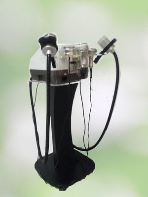 Vacuum Ultrasonic Liposuction Cavitation RF Slimming Machine with 4-pole RF