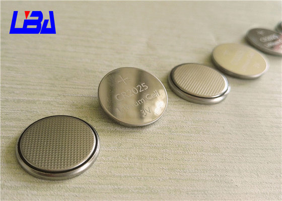 Alta batería del dren LiMnO2 CR2025 3V recargable para el dispositivo de Digitaces del reloj de la calculadora