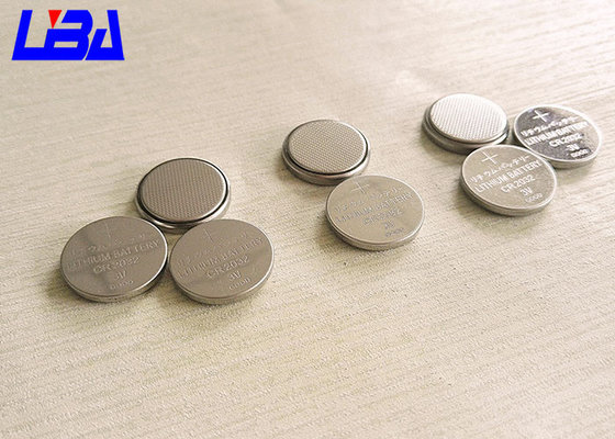 Batería primaria de la moneda de Li/MnO2 3v, batería recargable de la célula de la moneda Cr2032 3 voltios 20m m * 3.2m m
