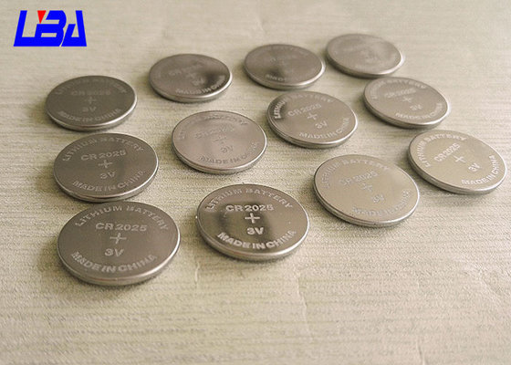Célula 3V 160mAh de la moneda de la batería del botón del CR del litio CR2025 para los relojes electrónicos