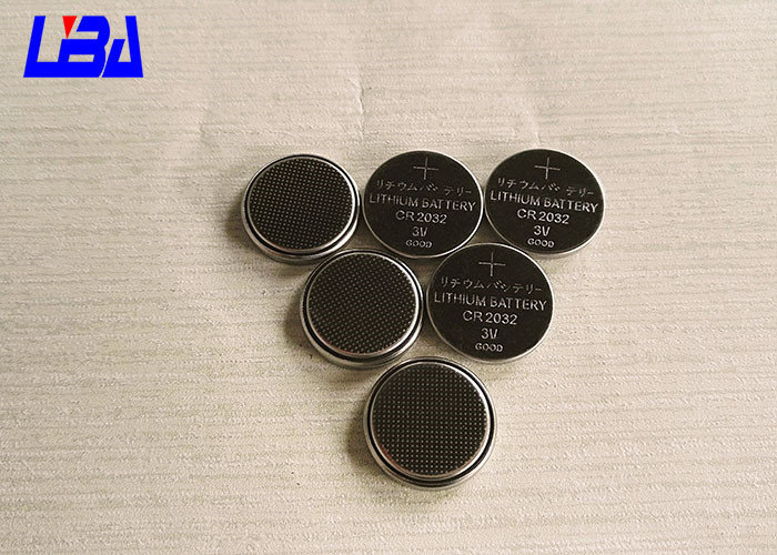 Batería primaria de la moneda de Li/MnO2 3v, batería recargable de la célula de la moneda Cr2032 3 voltios 20m m * 3.2m m