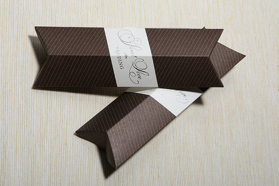 recycled paper pillow boxes,make paper pillow boxes,brown paper pillow boxes,corrugated paper pillow boxes,pillow boxes