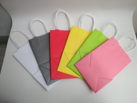 custom biodegradable white/brown kraft paper shopping bags with twisted handle packing for shoe