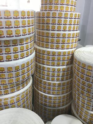 lable manufacturer custom wine label printing roll sticker bottle labels,cheap wine label waterproof adhesive