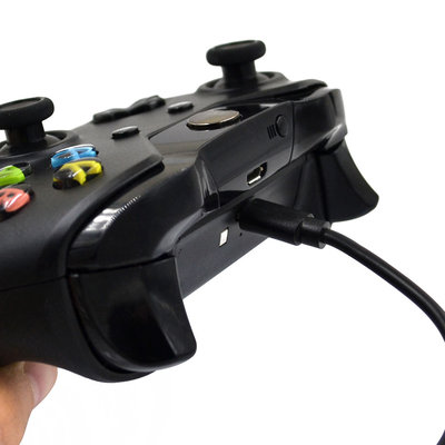 High Quality Charging Dock Dual Charger Station with 2 x1200mAh Rechargeable Batteries and USB Cable for Xbox One