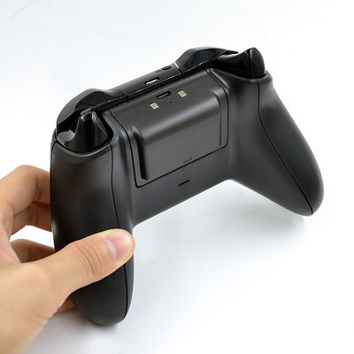 High Quality Charging Dock Dual Charger Station with 2 x1200mAh Rechargeable Batteries and USB Cable for Xbox One