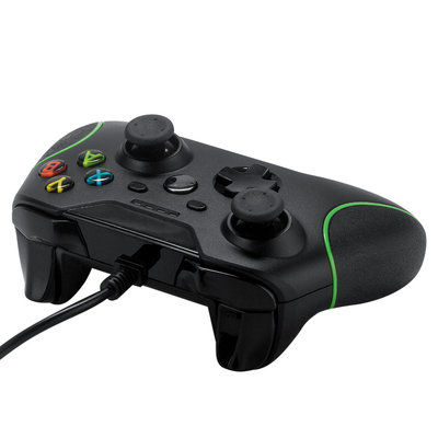 High qualityHot Selling wired controller GamePad Joystic for xbox one console Black and White