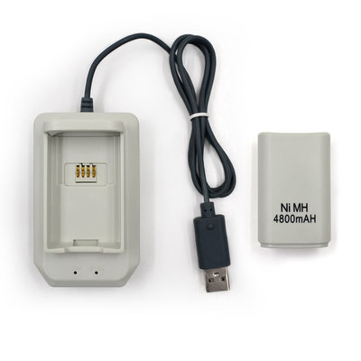 For Xbox 360 Rechargeable Battery Pack with Charging Dock 2 in 1 use Blac and White color
