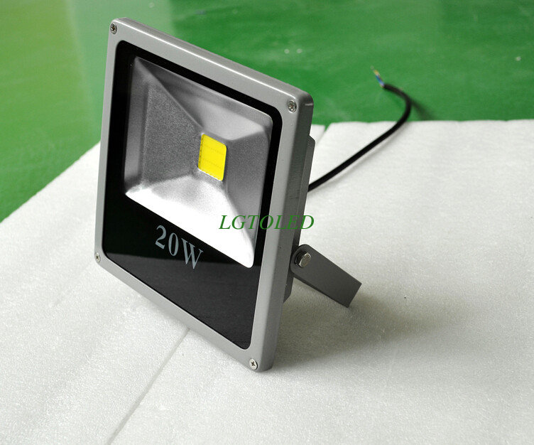 120/60 degree 20W 2700-7000k color temperature waterproof led flood light