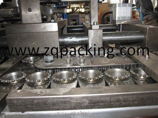Automatic PET Beverage Bottle Making Machine/Bottle Blow Molding Machine
