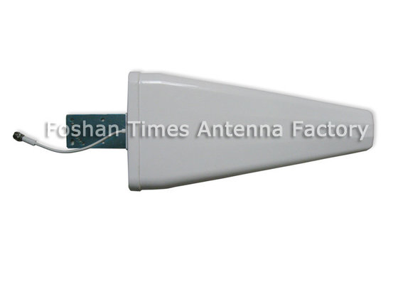 Directional LTE 4G Antenna 11dBi Log Periodic Aerial High F / B Ratio