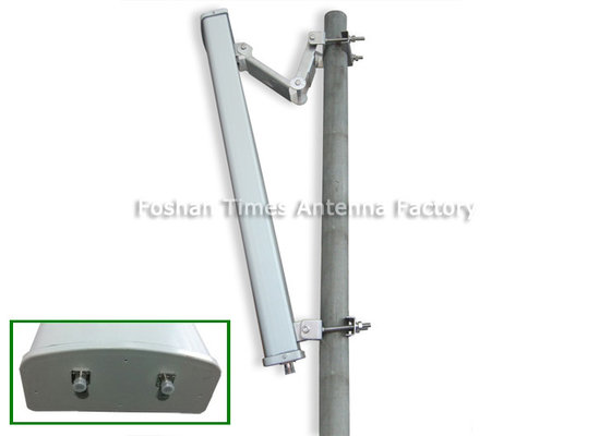 Dual Polarized 18dBi Dual Band Antenna 65 Degree 1710 - 2690MHz