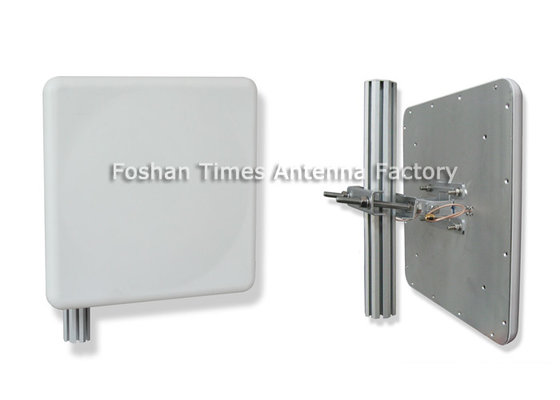 Plastic Flat Panel Antenna 18dBi Dual Pole Antenna Horizontal / Vertical Polarization