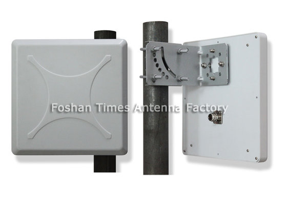 100MHz Bandwidth Flat Panel Antenna High F/B Ratio Customized Connector­­­