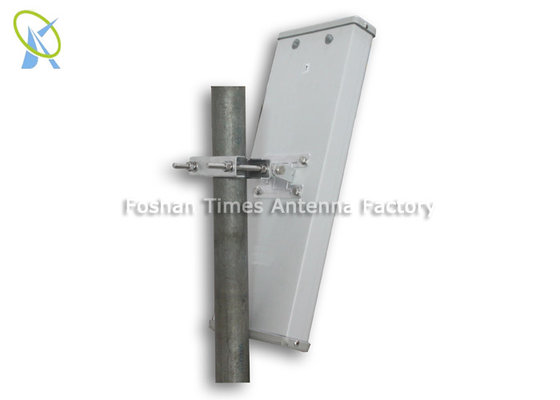 3300-3800MHz 3.5GHz Sector Antenna , 17dBi Vertical Polarized Panel Antenna