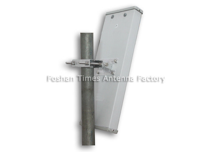 Vertical Polarization Flat Panel Antenna For WiFi 15dBi Water Resistance