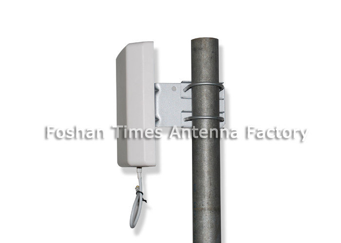 High F / B Ratio 4g Lte Directional Antenna  , 7dbi Panel Antenna 208 * 178 * 45mm