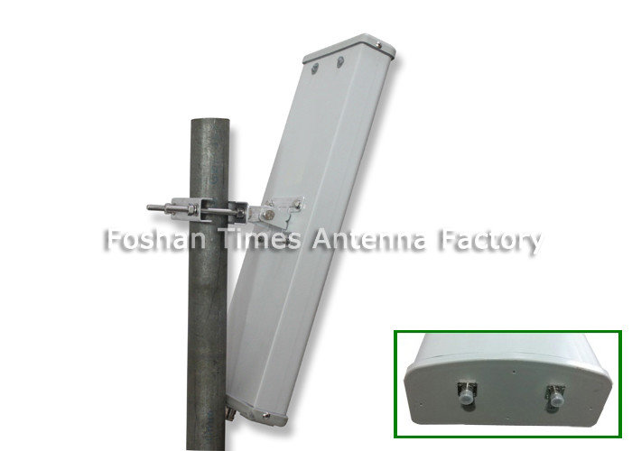 15dBi Broadband Dual Band Antenna For LTE 4G 980MHz Bandwidth Wind Proof