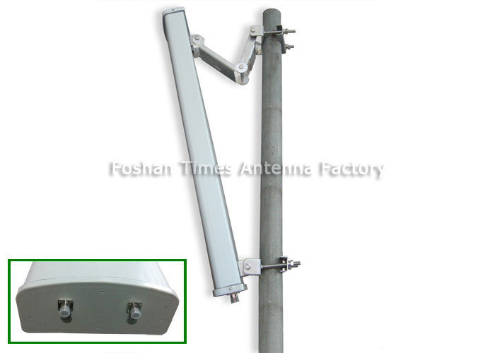 Dual Polarized 18dBi Dual Band Antenna 65 Degree 1710 - 2690MHz