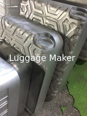 Suitcase Luggage different sizes Aluminum Alloy mould for Vacuum forming machine production supplier
