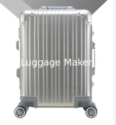 High Quality 20inch 24inch 28inch total Luggage mould sets produced in Vacuum forming machine supplier