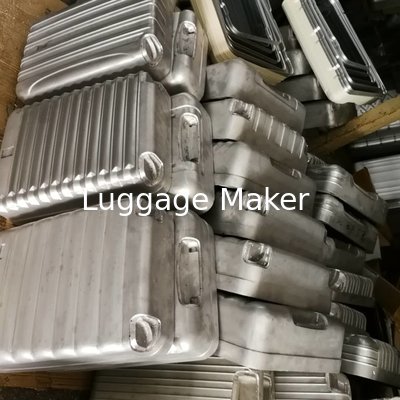 Hard Shell Luggage/trolley bag Aluminum mould in production supplier