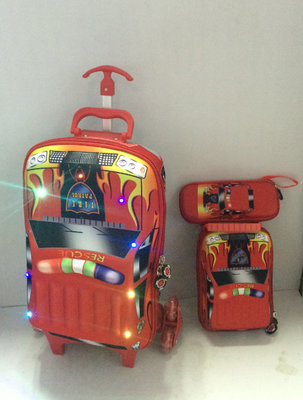 Hot sale   3D/6D    Kids   Trolley 3 pcs with water bottle supplier