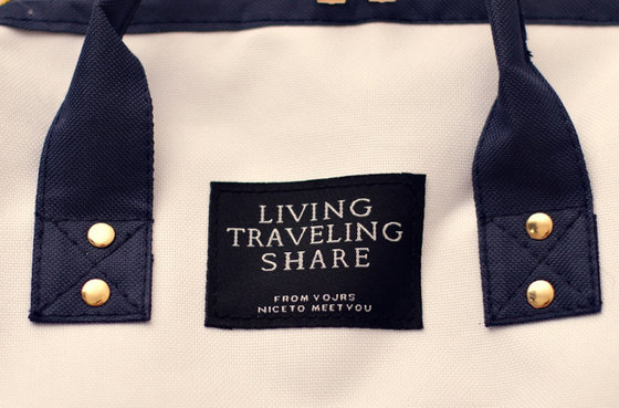 Hot sale Fashion canvas school bags supplier