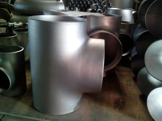 ASTM B 363 AND ASTM B 16.9 Titanium Gr2 Reducer Tee for piping line industrial  use.