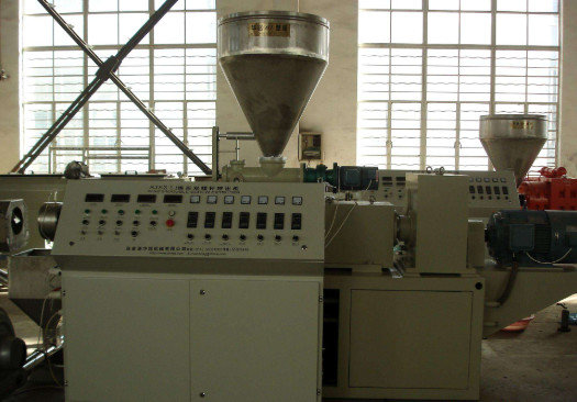Double Screw Snack Food Processing Line supplier