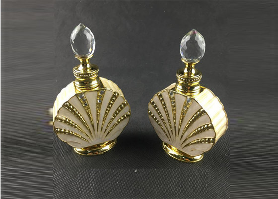 Golden Color Refillable Glass Perfume Bottle , Customize Shape Mini Fragrance Bottles